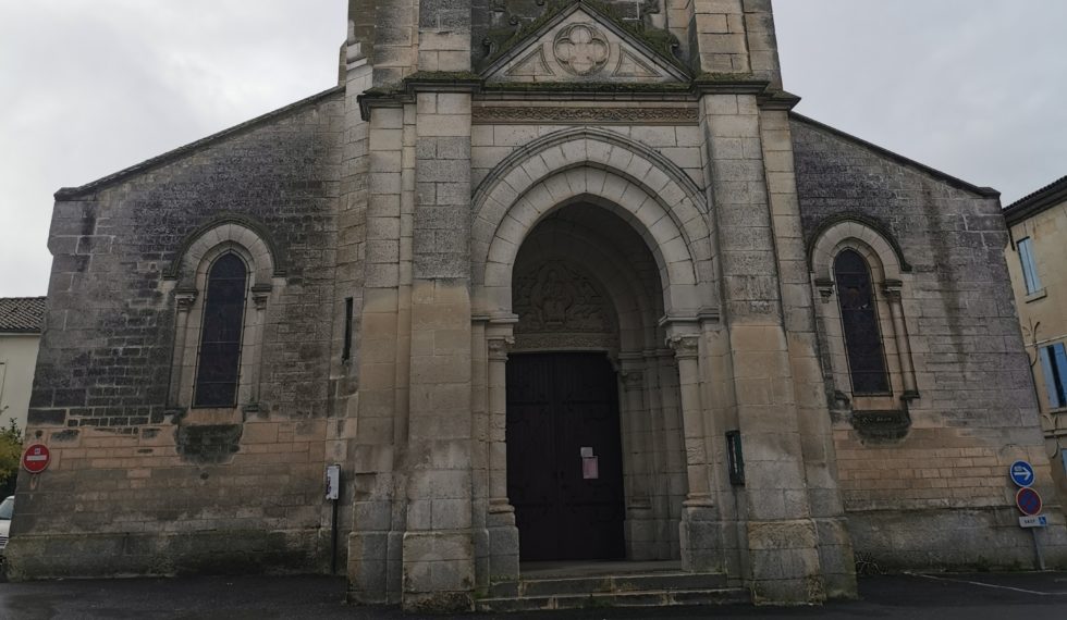 Eglise Notre Dame de l'Assomption La Roche-Chalais - Office du tourisme ...